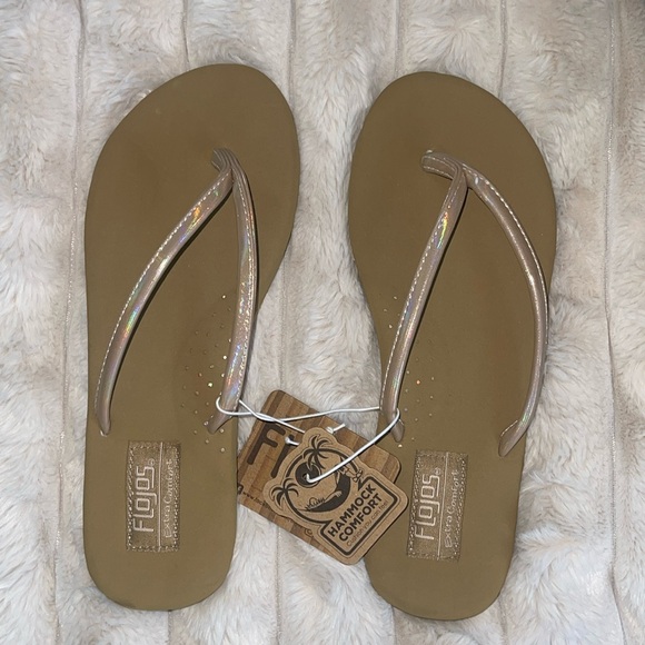 Flojos | Shoes | P Flojos Tan Sandals Classic Thong Design | Poshmark